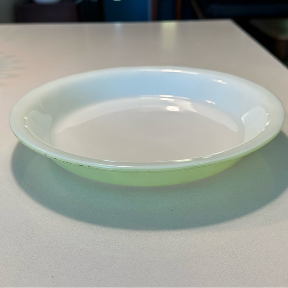 Pyrex | Kitchen | Vintage Lime Green White Pyrex Pie Plate Baking Dish ...